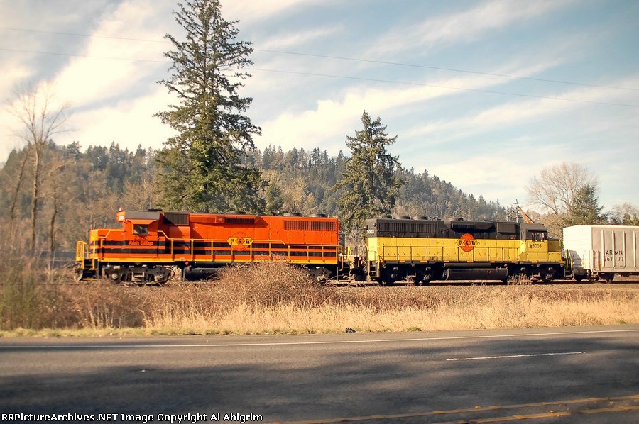 PNWR 2302 & PNWR 3003